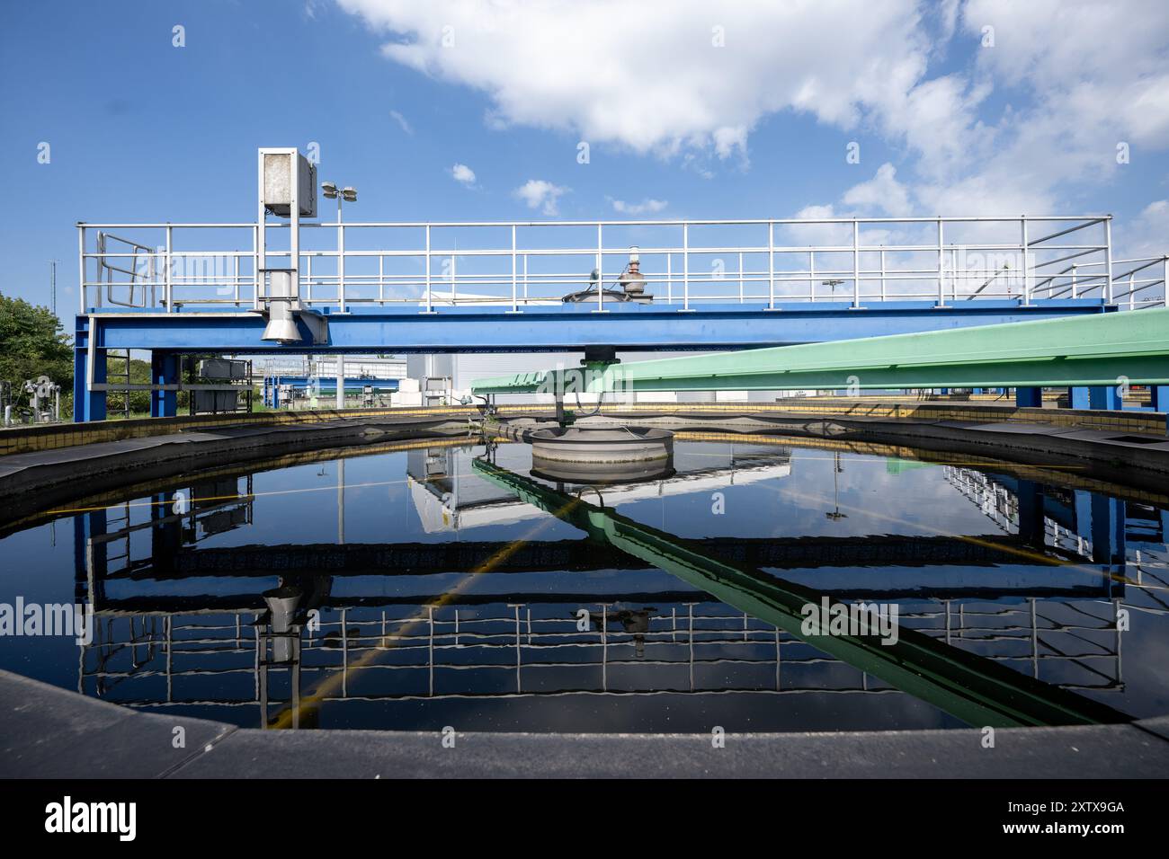 Secondary clarifier waste water treatment plant hi-res stock ...