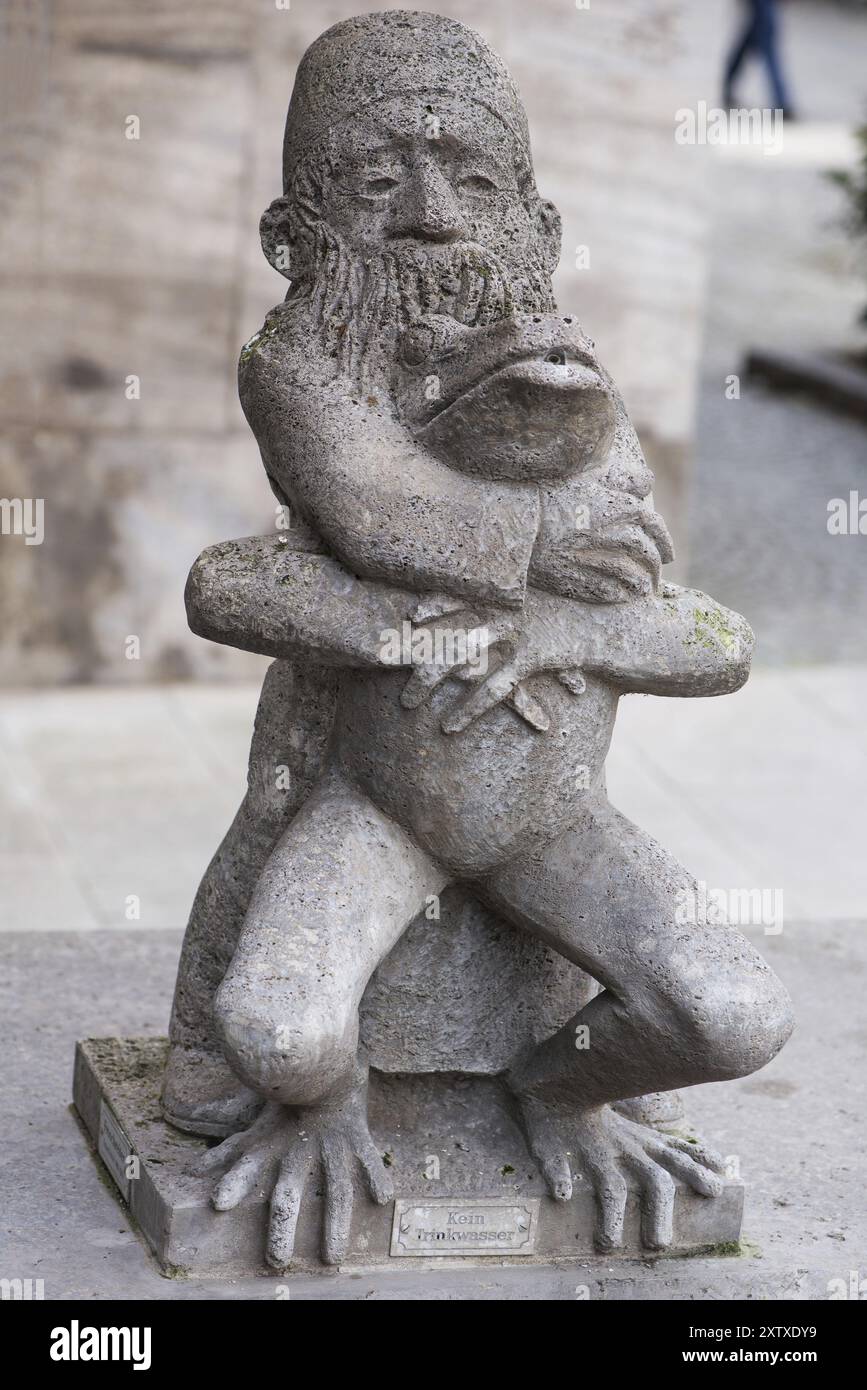 Frog rider, stone sculpture on the Old Main Bridge by sculptor Richard ...
