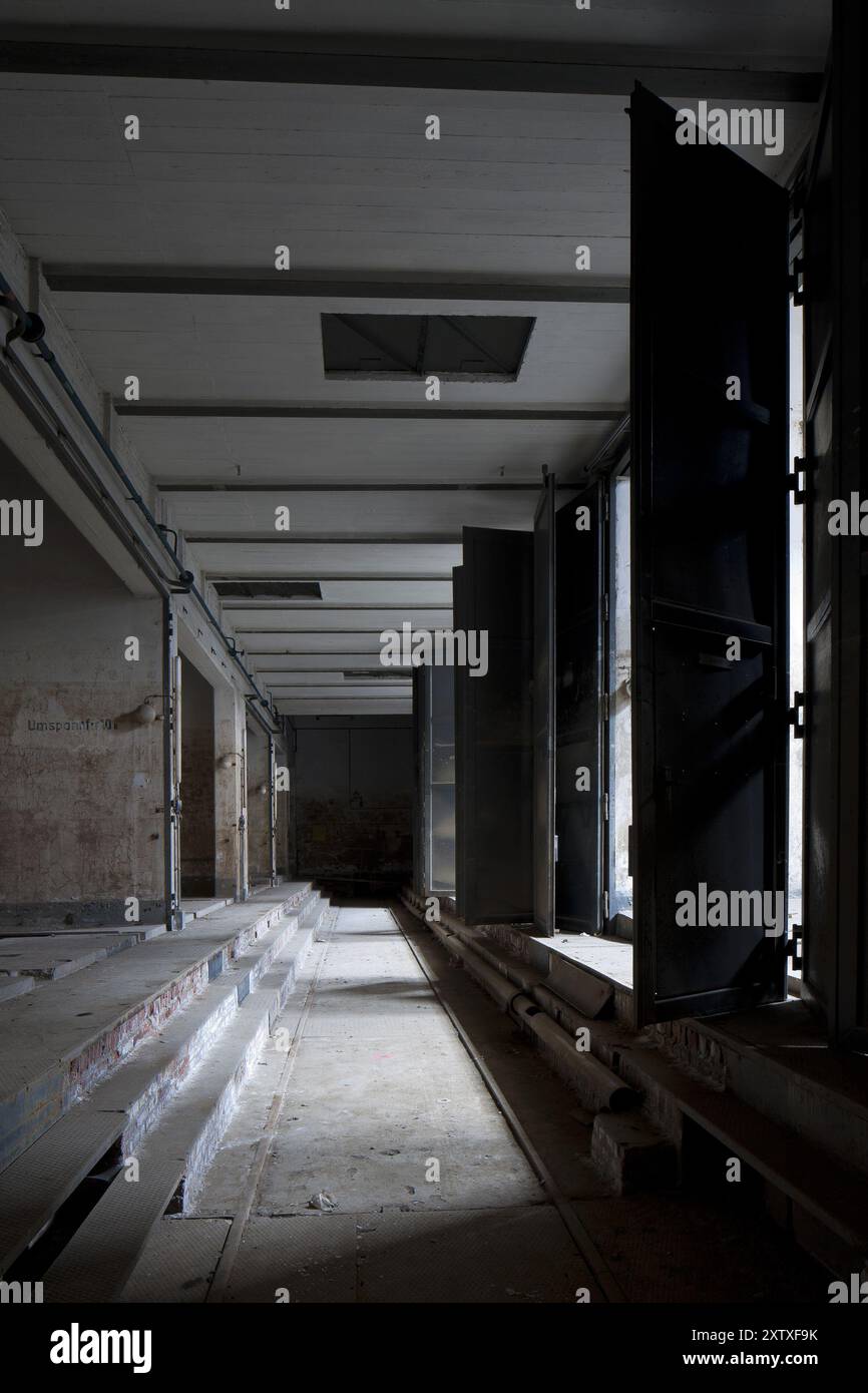 Dresden Mitte power station, transformer hall Stock Photo - Alamy