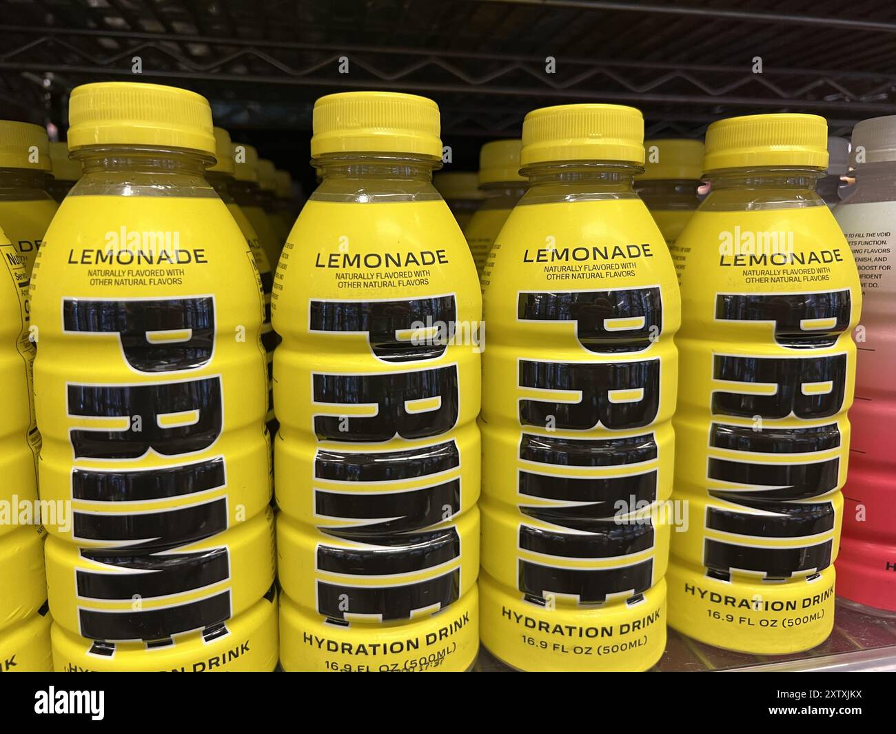 Prime hydration hi-res stock photography and images - Alamy