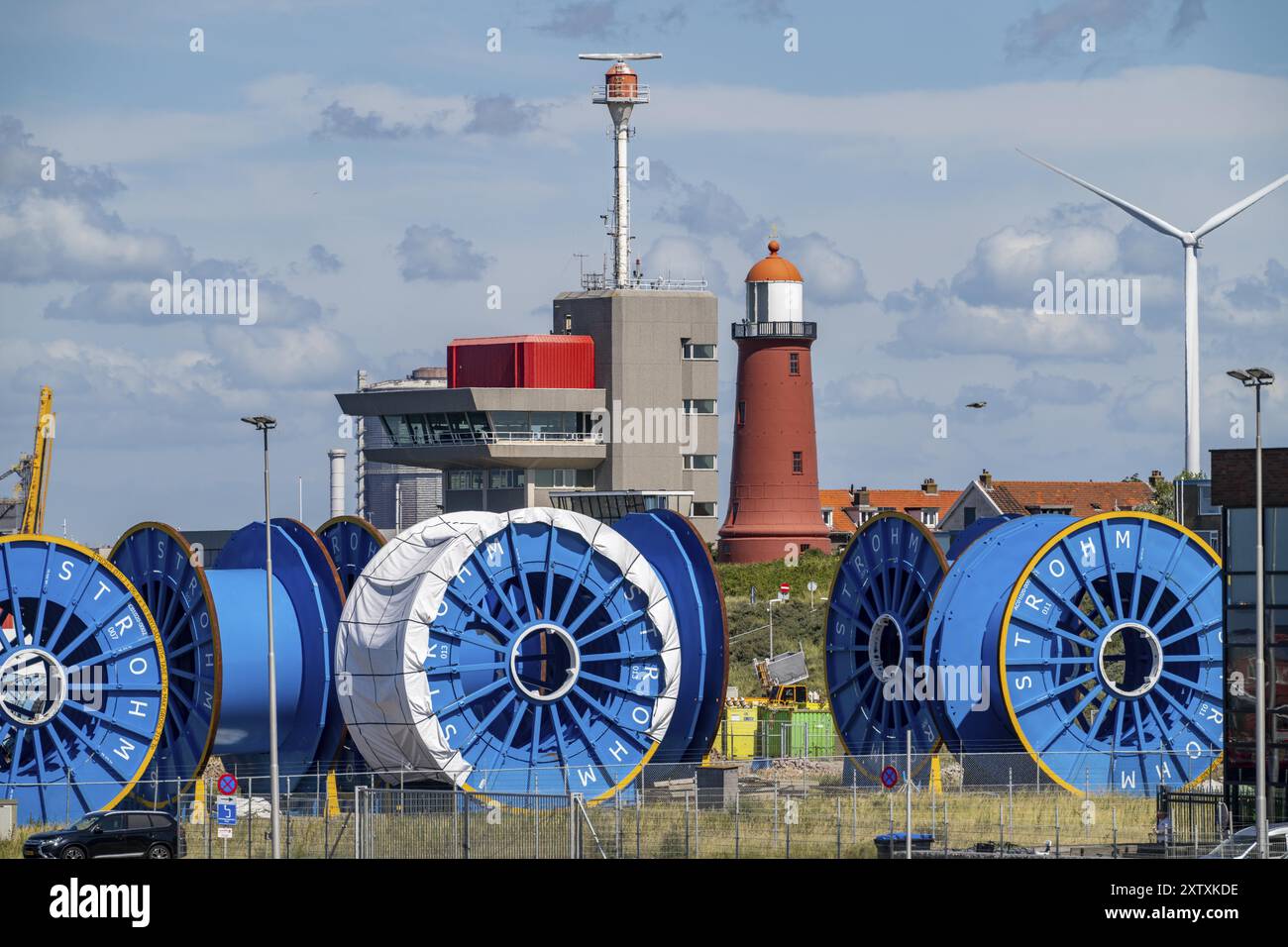 Cable drums for TCP pipes that transport hydrogen from offshore wind ...