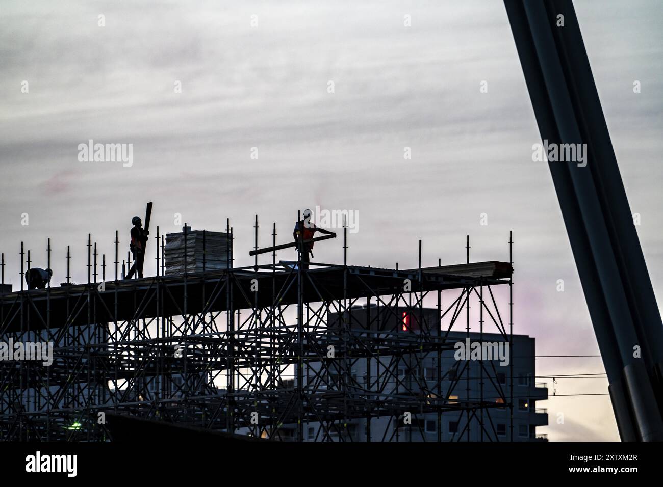 Rotterdam scaffold hi-res stock photography and images - Alamy