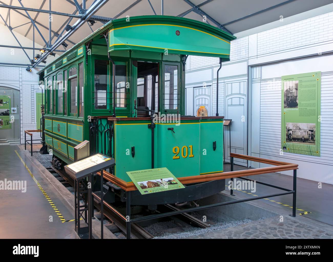 Belgian green electric tram / tramway TEPCE mortice n° 201 at Le Bois ...
