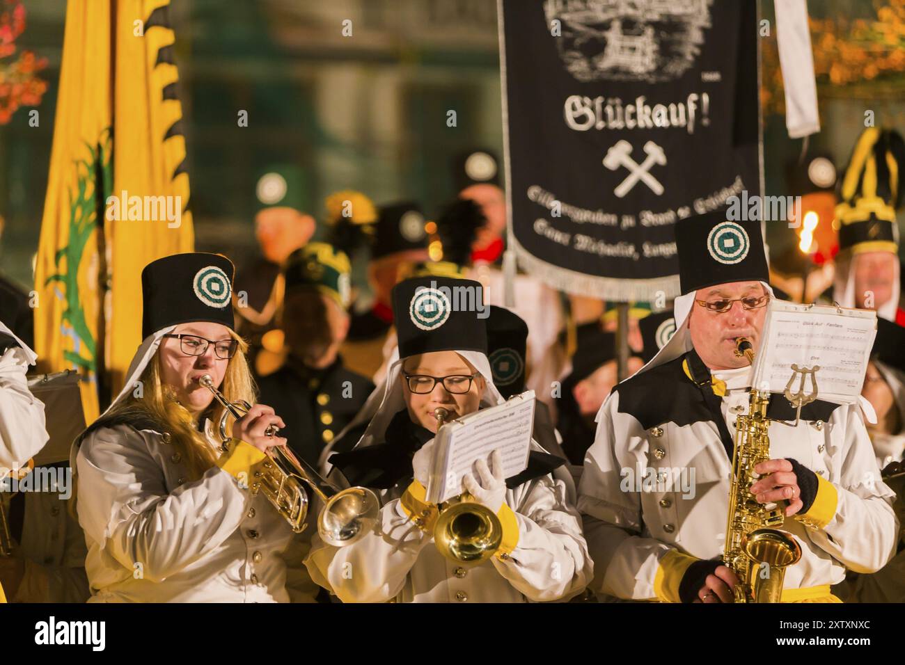Miners pay their respects on the castle square Traditional mining and ...