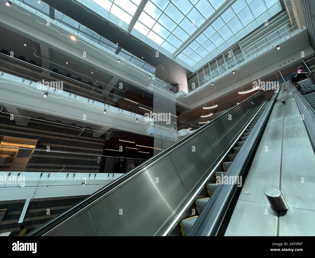 Honolulu international center hi-res stock photography and images - Alamy
