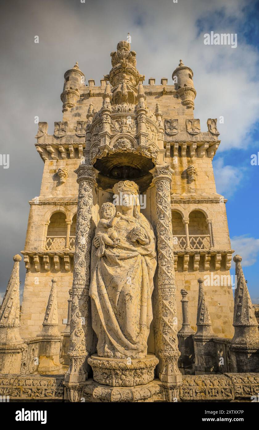 Human tower culture hi-res stock photography and images - Alamy