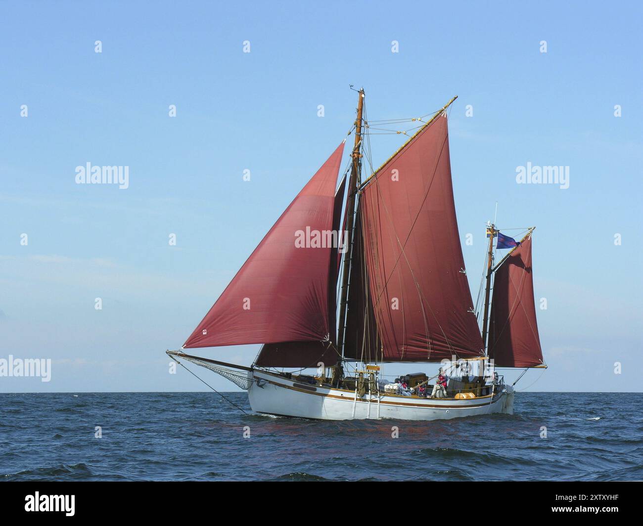 Head sail hi-res stock photography and images - Alamy