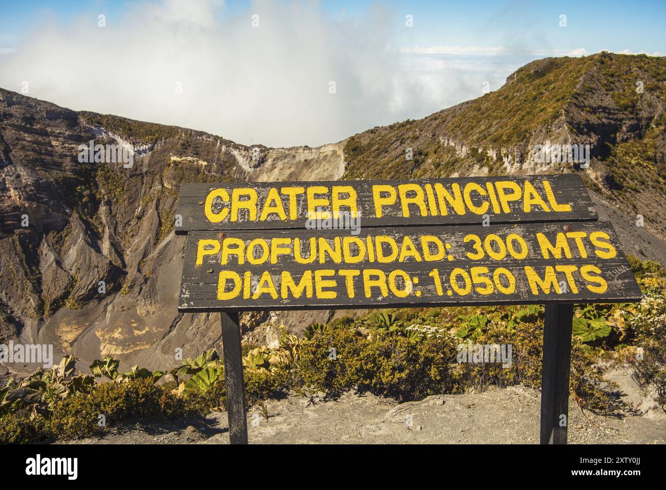 Irazu volcan np hi-res stock photography and images - Alamy