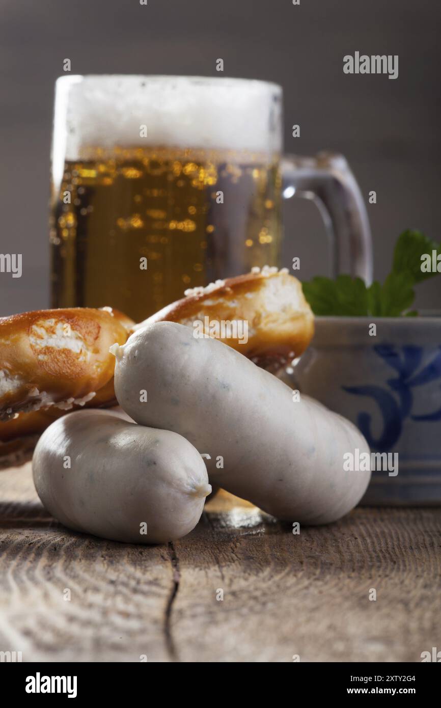 German sausage and beer hi-res stock photography and images - Alamy