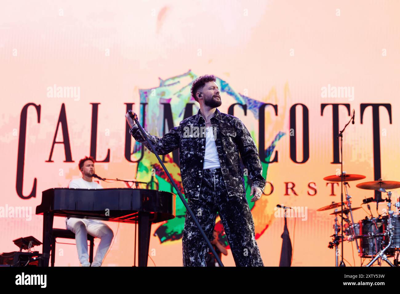 Calum scott concert 2024 hi-res stock photography and images - Alamy