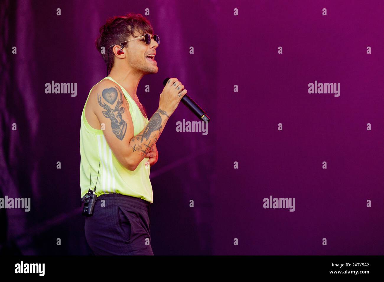 Louis tomlinson primo piano hi-res stock photography and images - Alamy