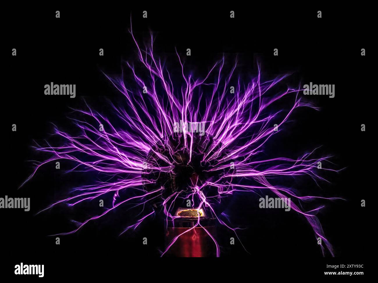 Sparking Tesla Coil Stock Photo - Alamy