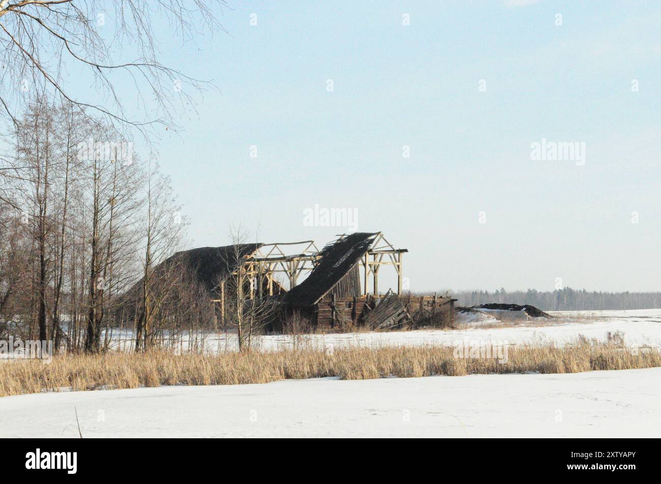 Destroyed building hi-res stock photography and images - Alamy