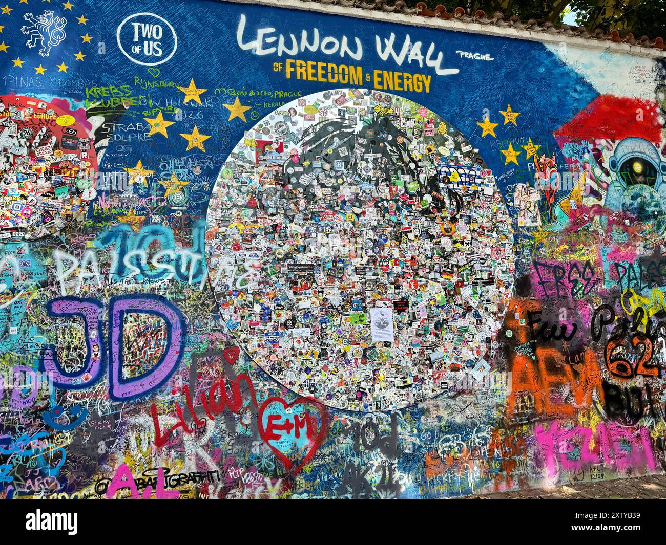 Zed johna lennona hi-res stock photography and images - Alamy