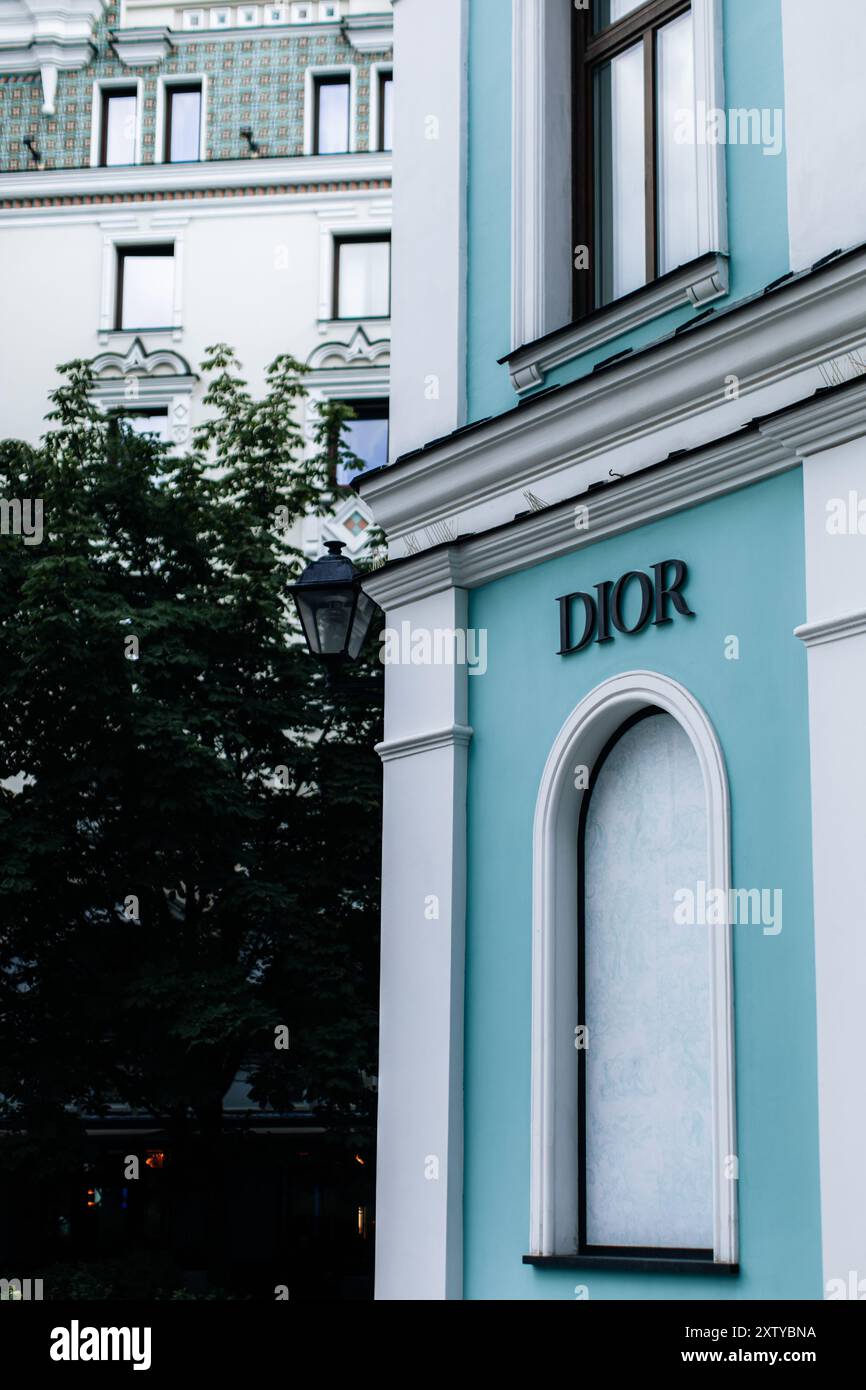 Vintage christian dior hi-res stock photography and images - Alamy