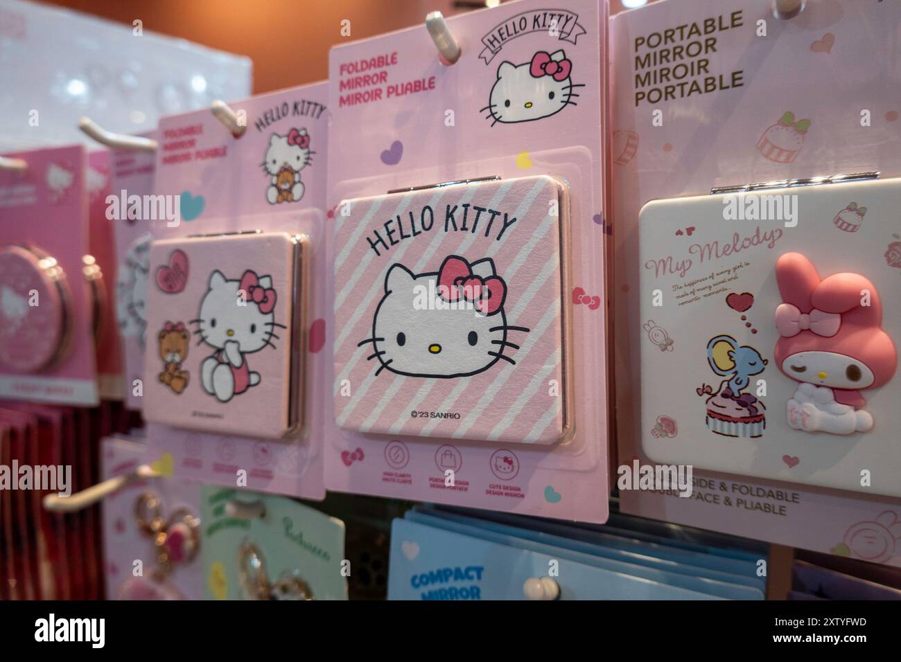 Miniso logo hi-res stock photography and images - Alamy