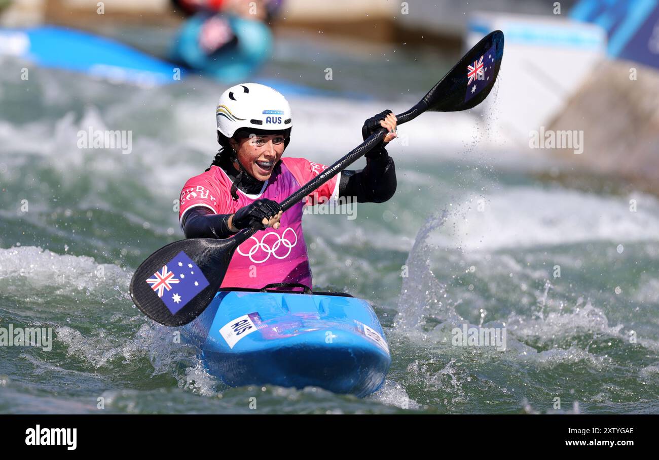 PARIS, FRANCE - AUGUST 05: Noemie Fox of Team Australia reacts after ...