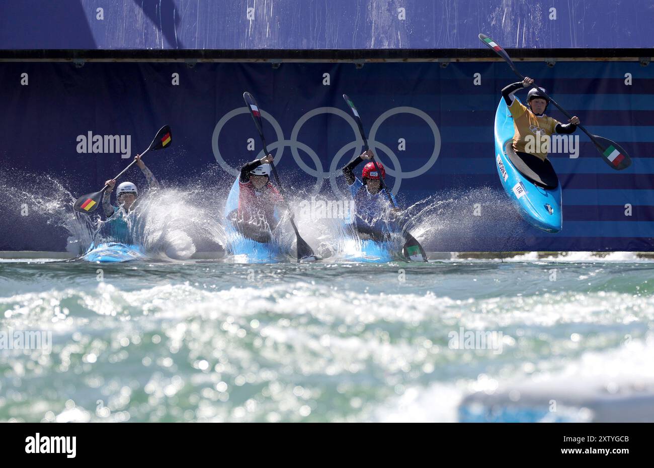 PARIS, FRANCE - AUGUST 05: Elena Lilik of Team Germany, Camille Prigent ...