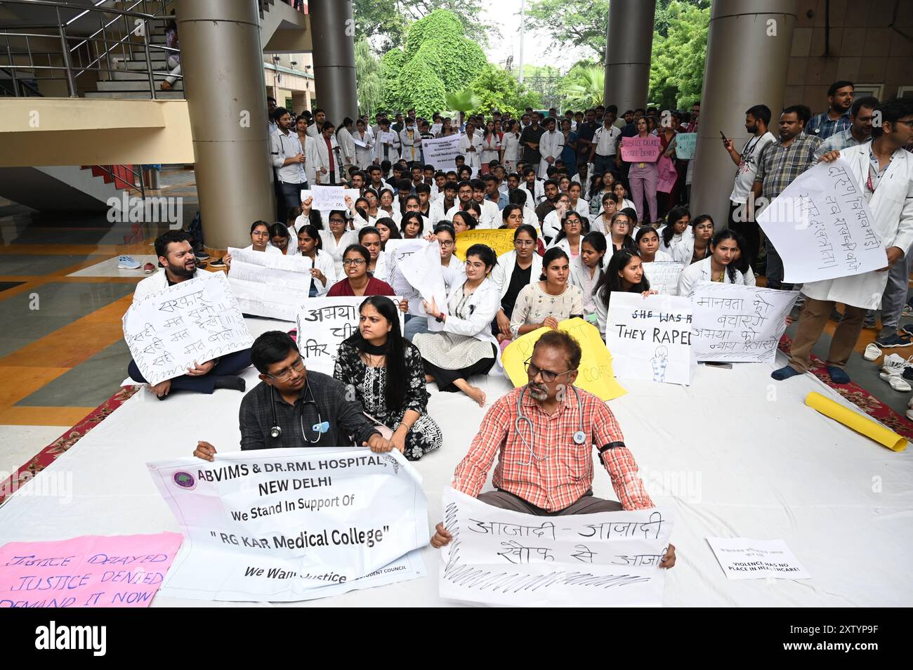 NEW DELHI, INDIA - AUGUST 16: RML doctors stage a protest in front of ...