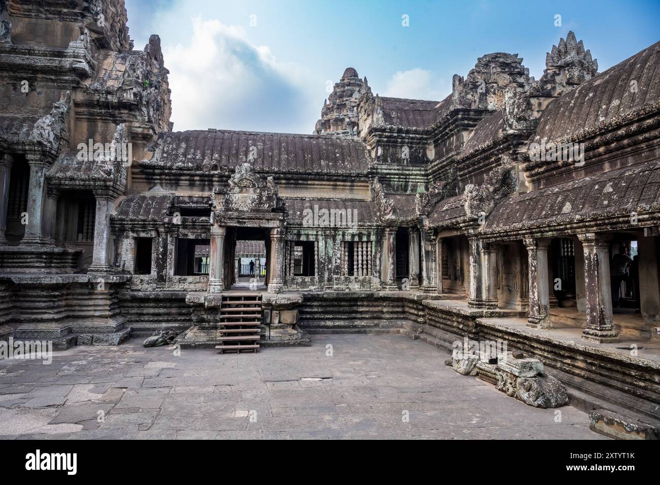 Angkor wat internal buildings hi-res stock photography and images - Alamy