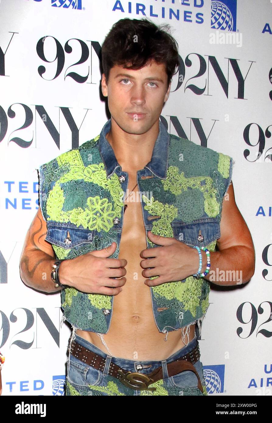 NEW YORK, NY - AUGUST 16: Rob Rausch at the Love Island USA Cast In ...