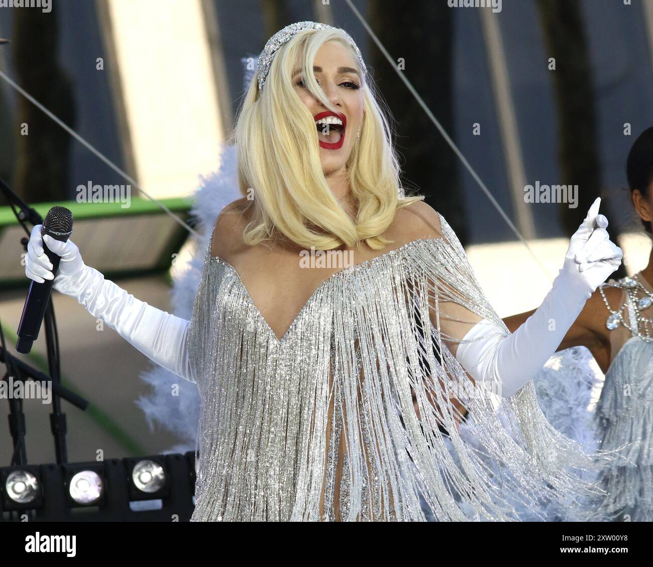 Gwen Stefani performs in Bryant Park in New York City Stock Photo - Alamy