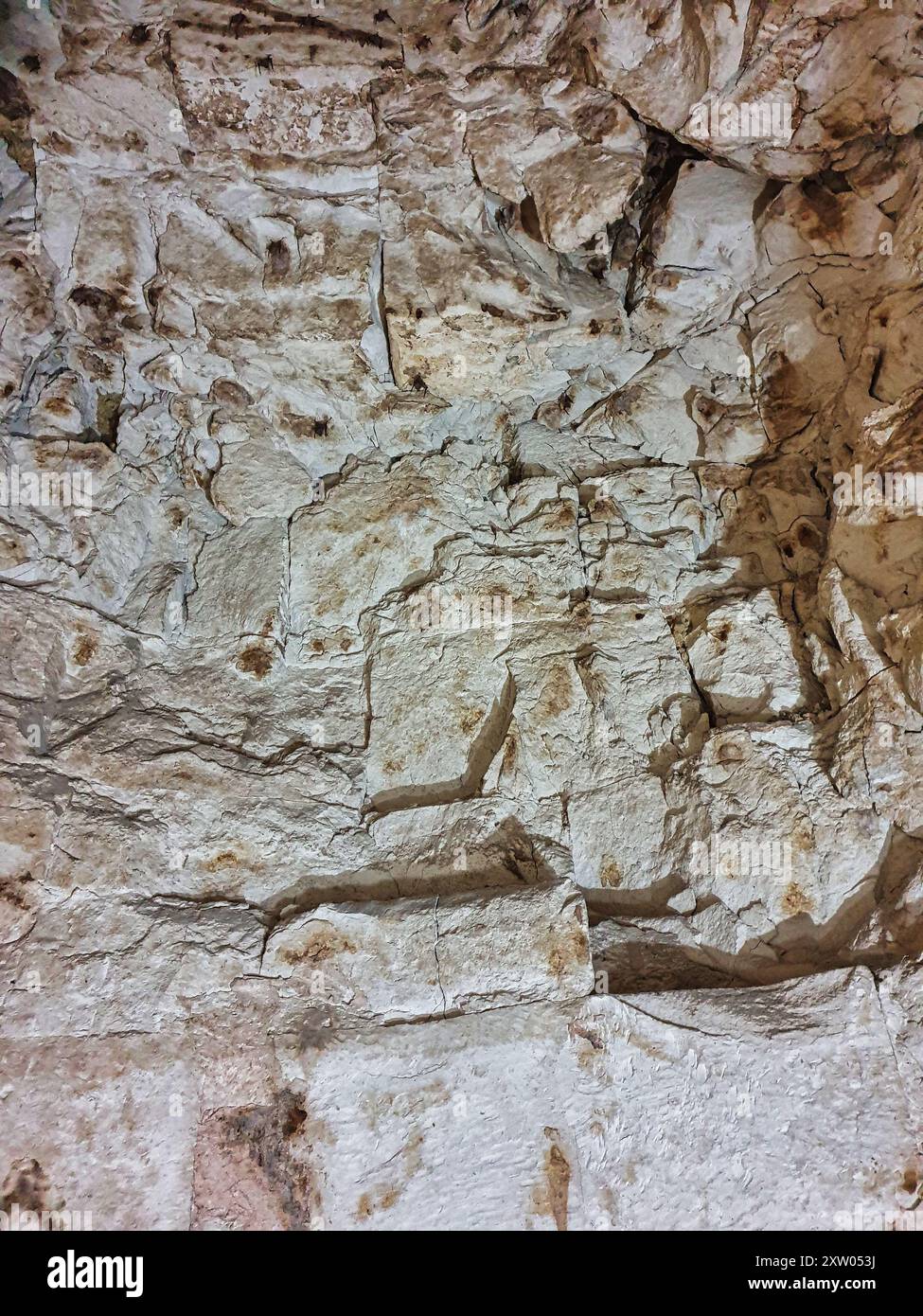 Bent Pyramid -A view of the corbelled roof of the 2nd burial chamber ...