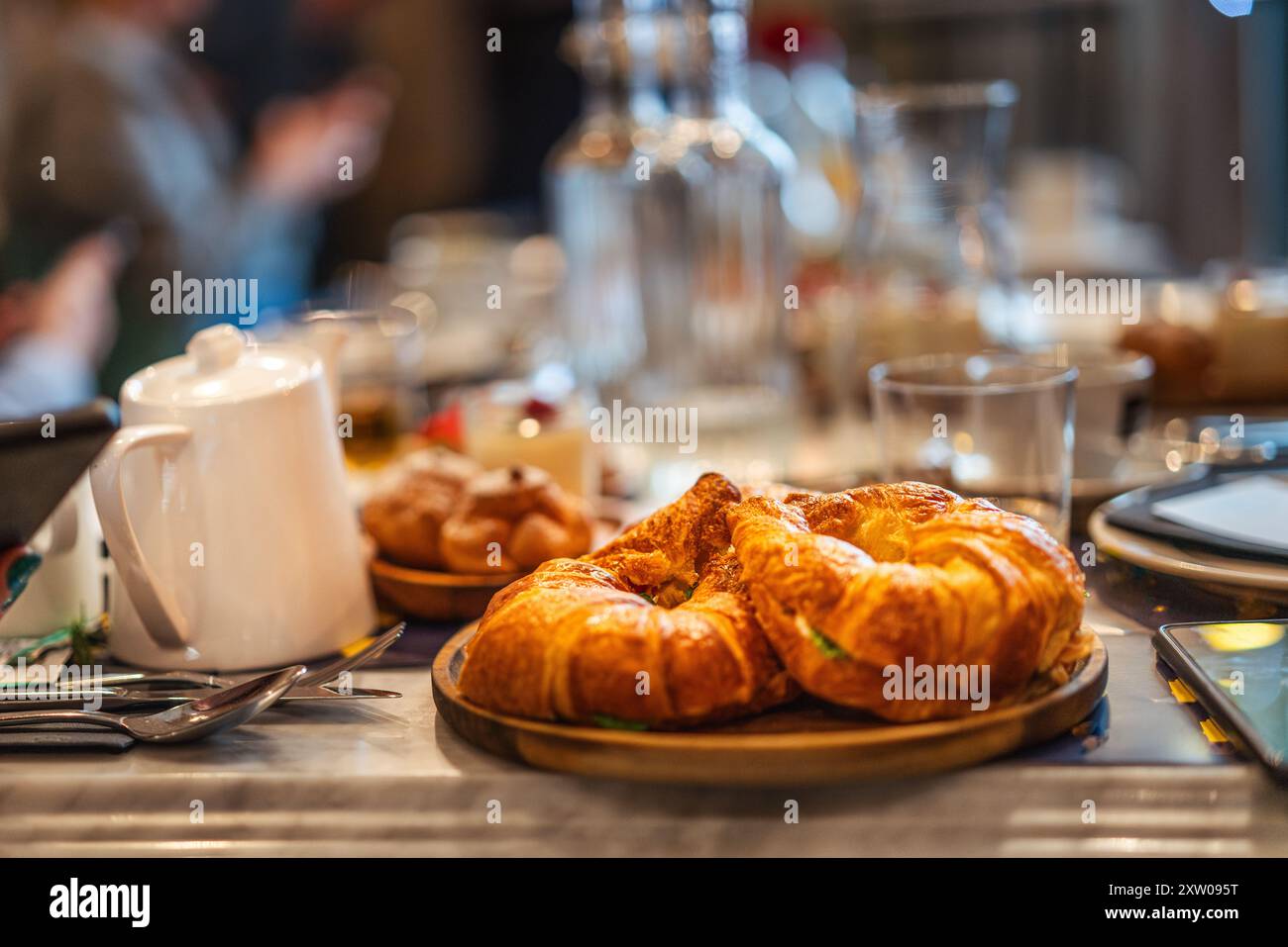 Office meeting snack table hi-res stock photography and images - Alamy