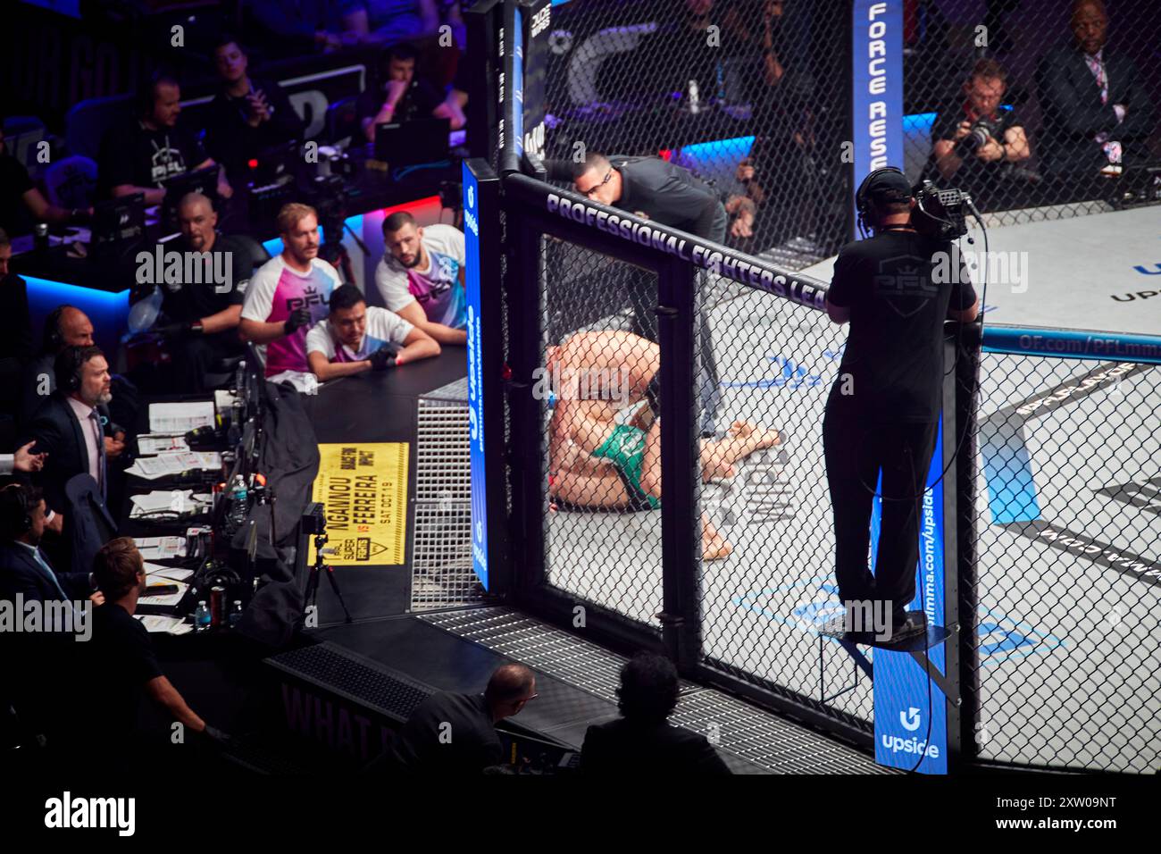 Michael dufort hi-res stock photography and images - Alamy