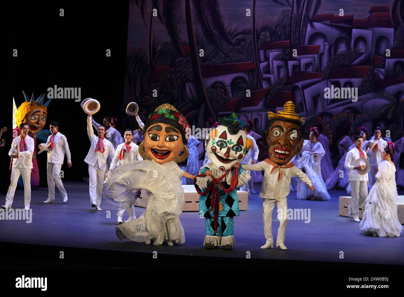 Dancers of the Ballet Folklórico of Mexico perform during a gala event ...