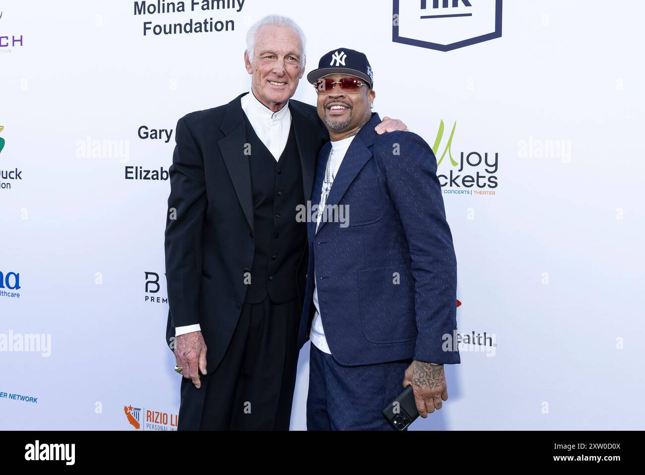 Beverly Hills, USA. 16th Aug, 2024. Rick Barry and Allen Iverson attend ...