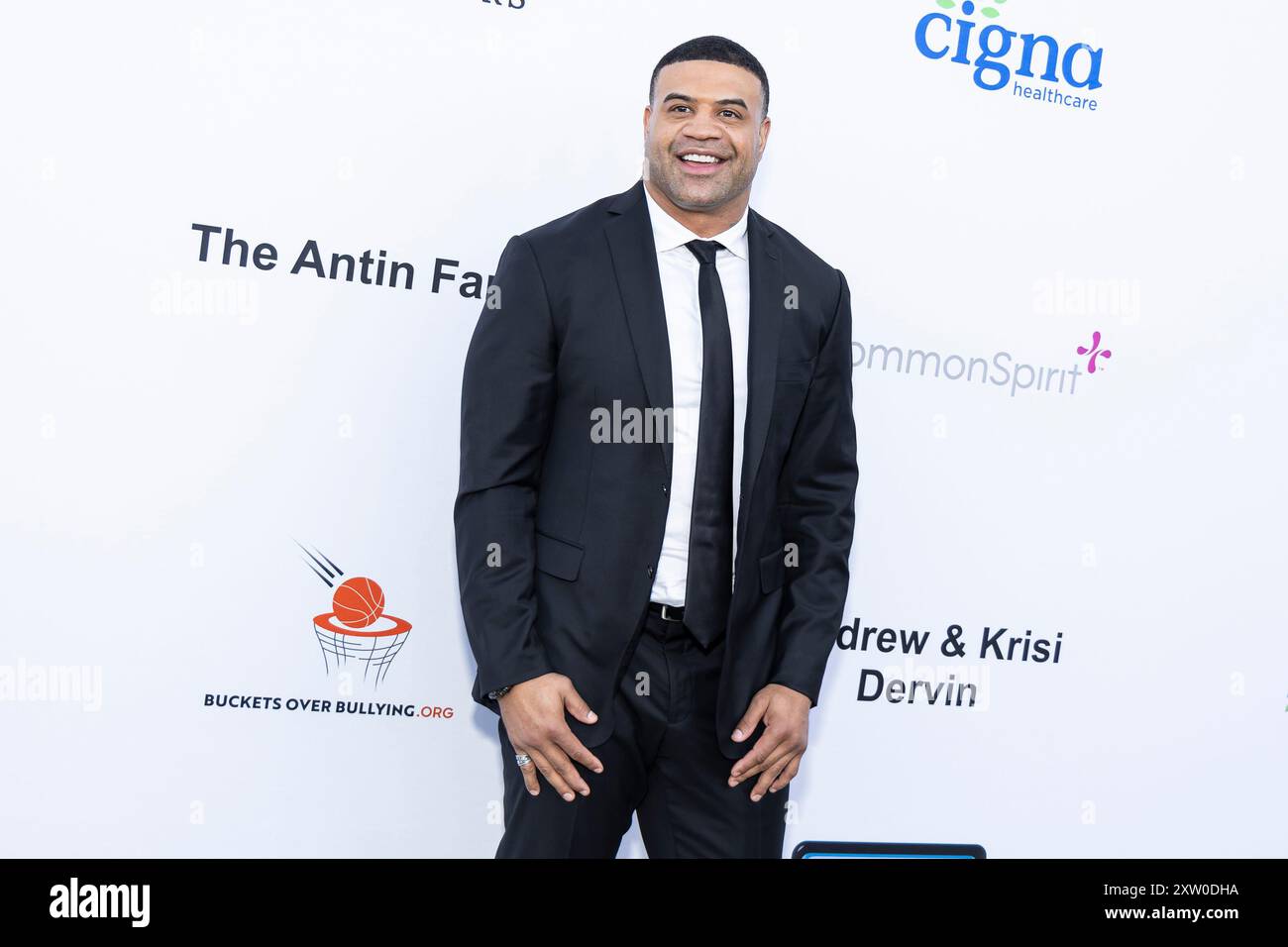 Shawne Merriman attends the arrivals of the 24th Harold & Carole Pump ...