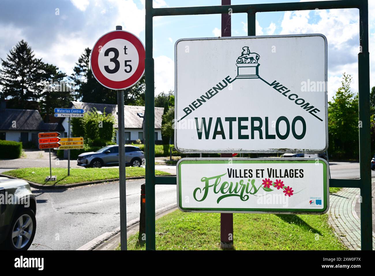 Waterloo place sign hi-res stock photography and images - Alamy