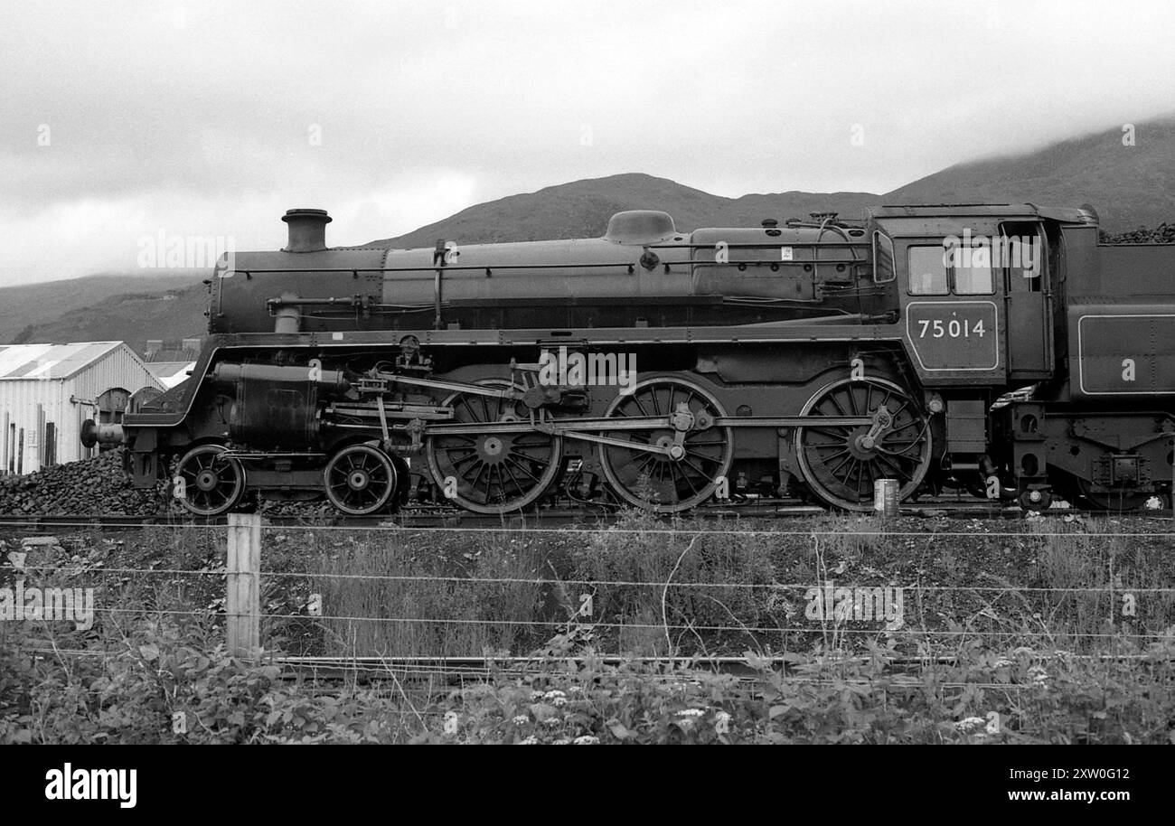Steam locomotive 75014 at Fort William, 1996 Stock Photo - Alamy