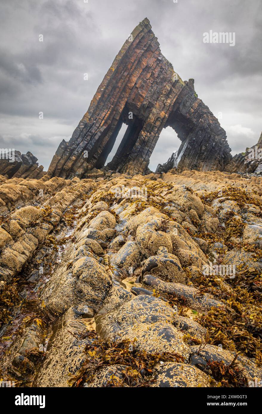 Dramatic Blackchurch rock at Mouthmill beach near Clovelly on the ...