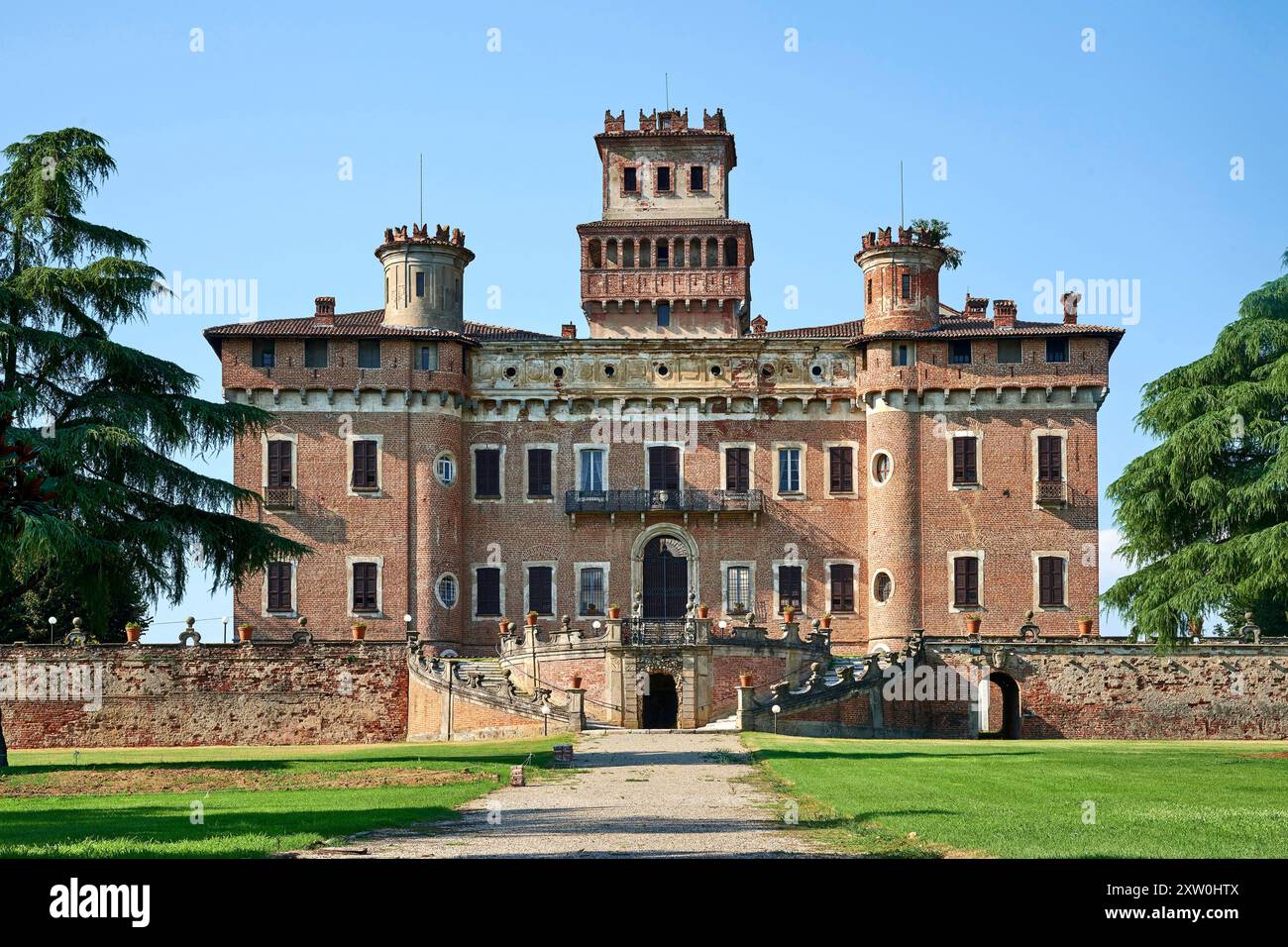 Chignolo hi-res stock photography and images - Alamy