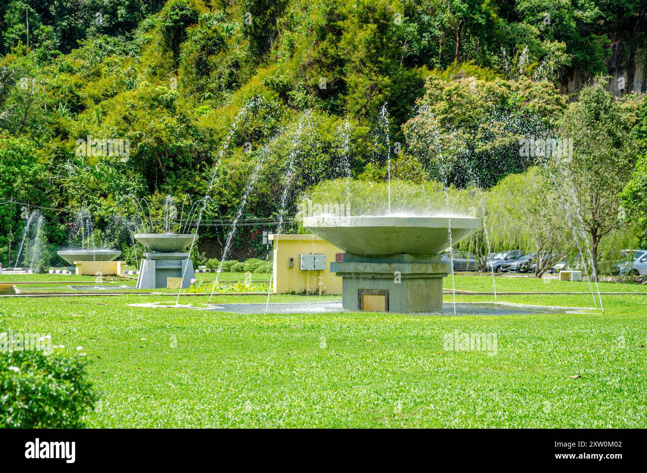 Penang fountain hi-res stock photography and images - Alamy