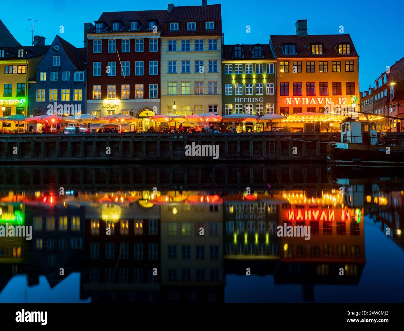 Nyhavn (New Harbour), Copenhagen, Denmark - 14 JMay 2019: View of ...