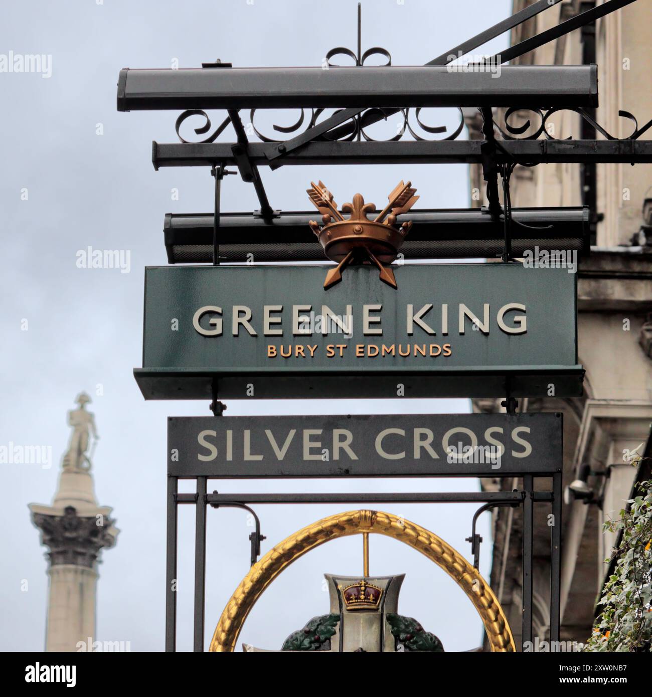 Greene king logo hi-res stock photography and images - Alamy