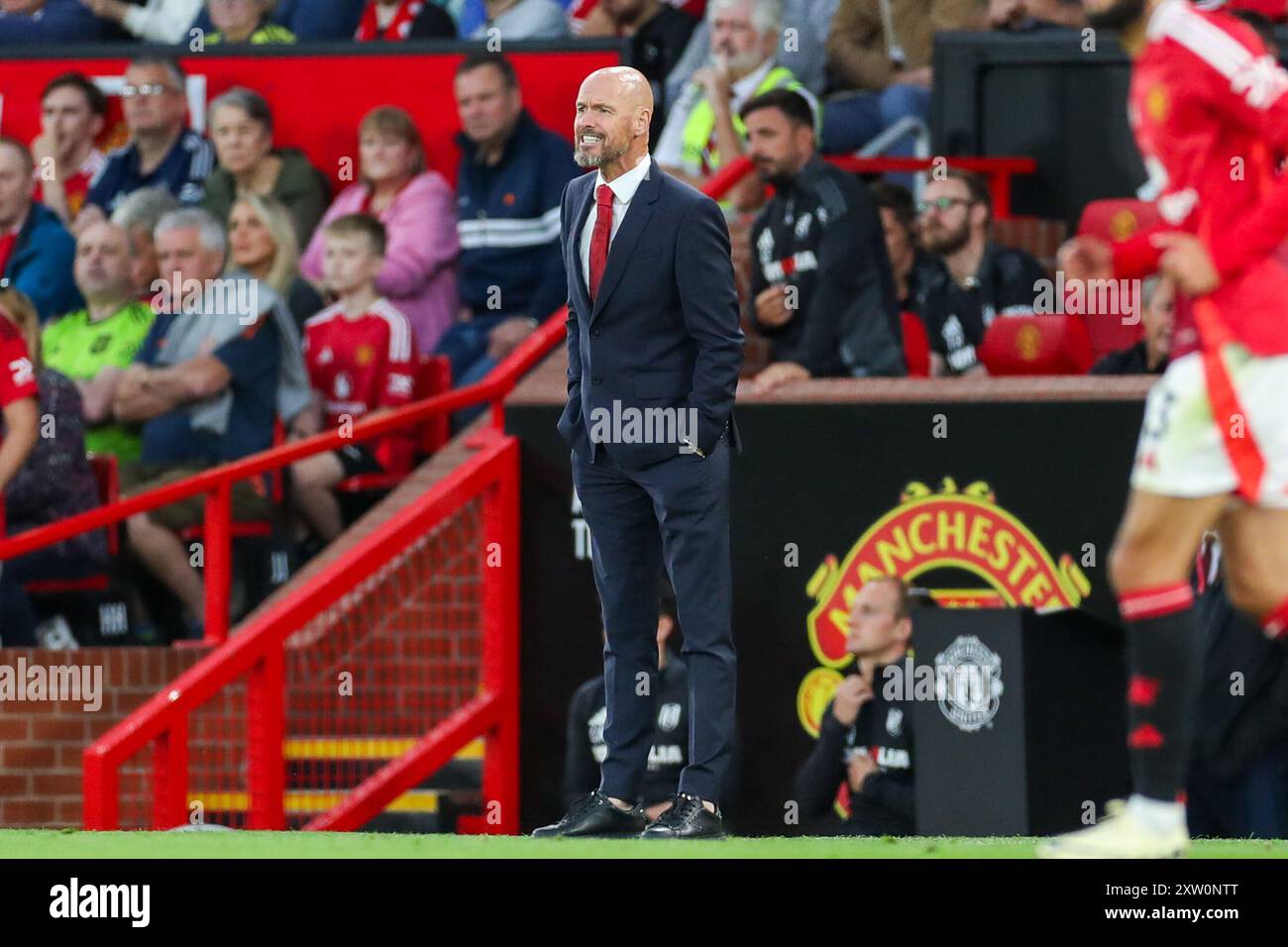 Erik ten hag angry hi-res stock photography and images - Alamy