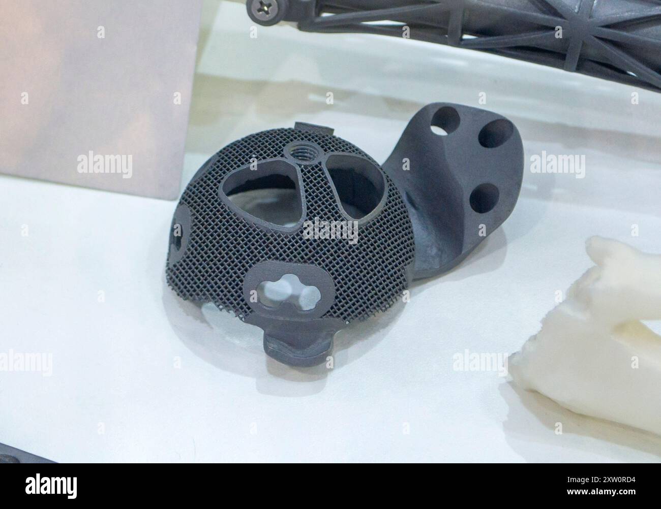 Implant of joint printed on a 3D printer from biocompatible titanium ...