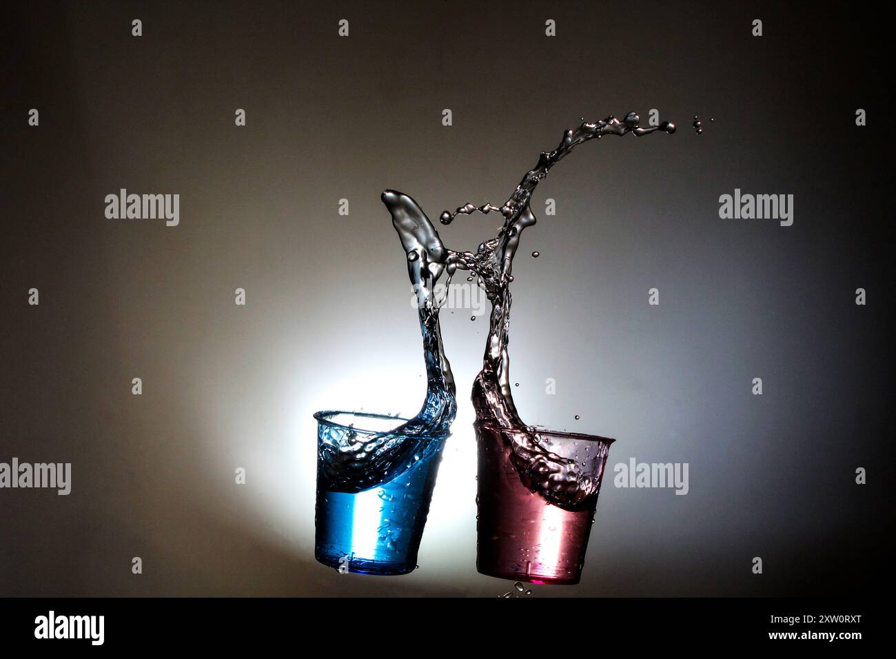 Kiss shot hi-res stock photography and images - Alamy