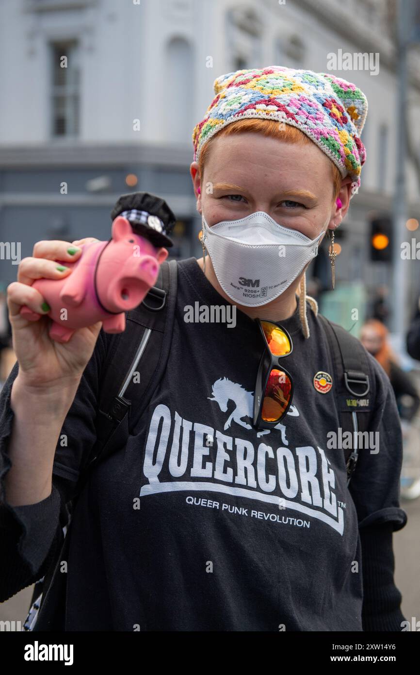 Pig protest australia hi-res stock photography and images - Alamy