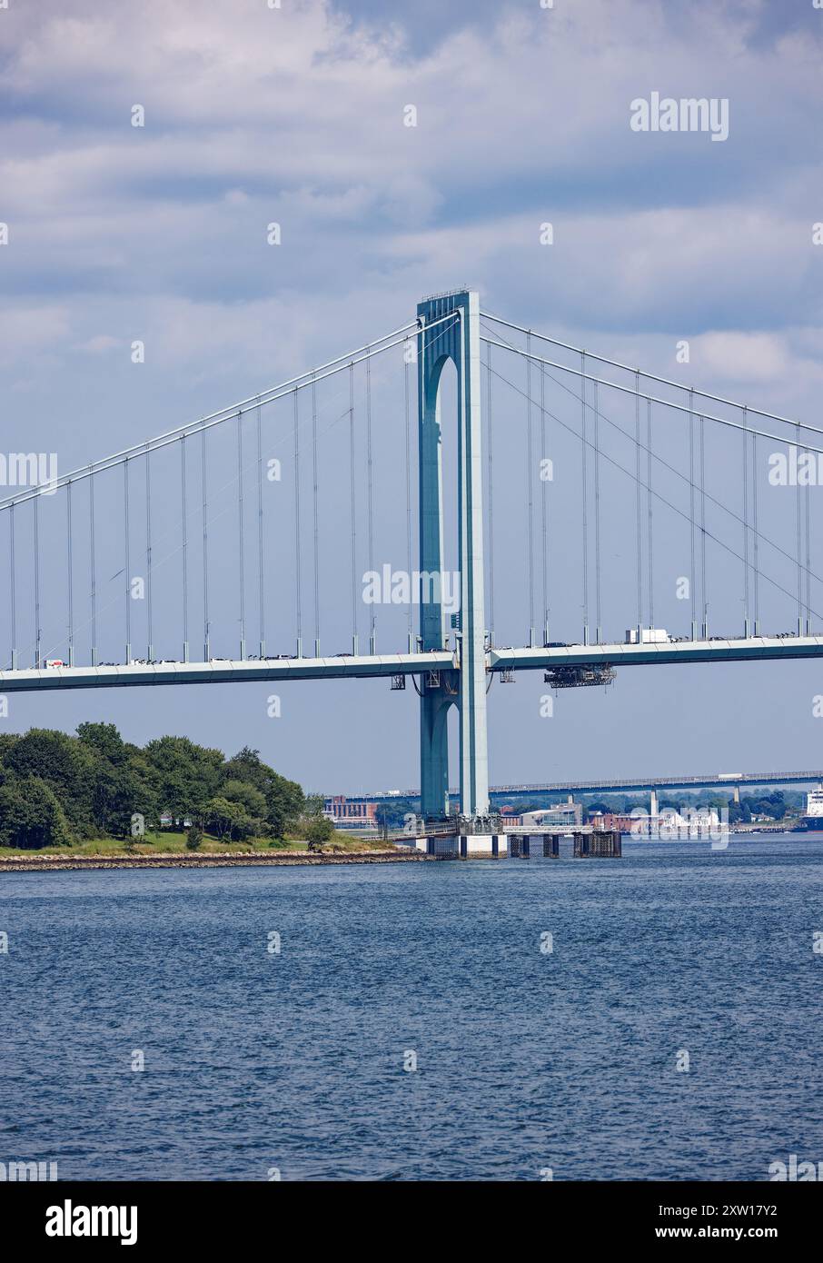 The Bronx-Whitestone Bridge is an East River suspension bridge ...