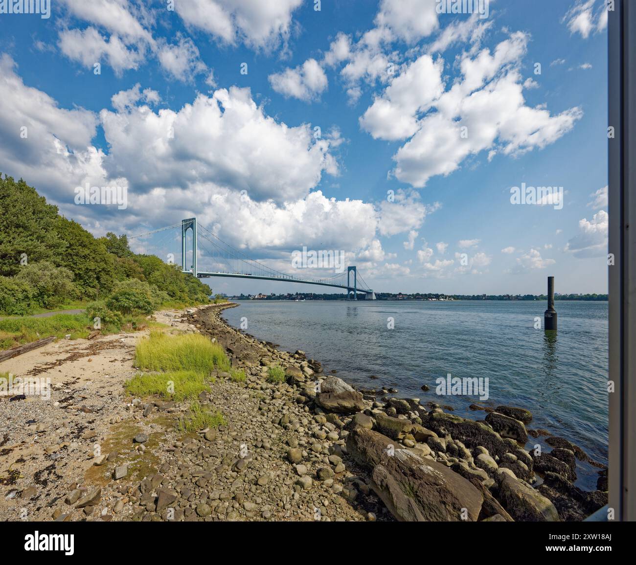 The Bronx-Whitestone Bridge is an East River suspension bridge ...