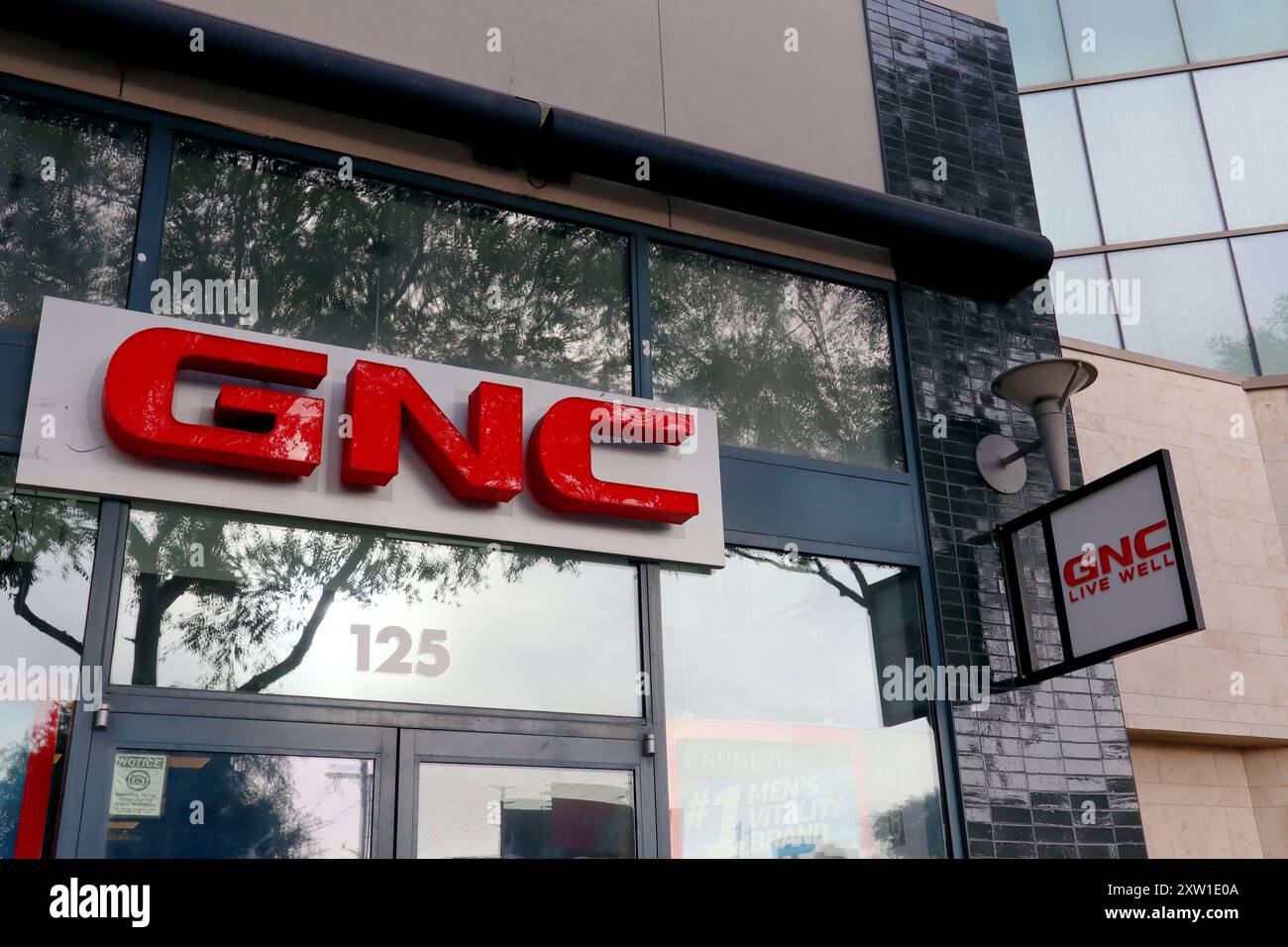GNC General Nutrition Centers, American multinational retail and ...