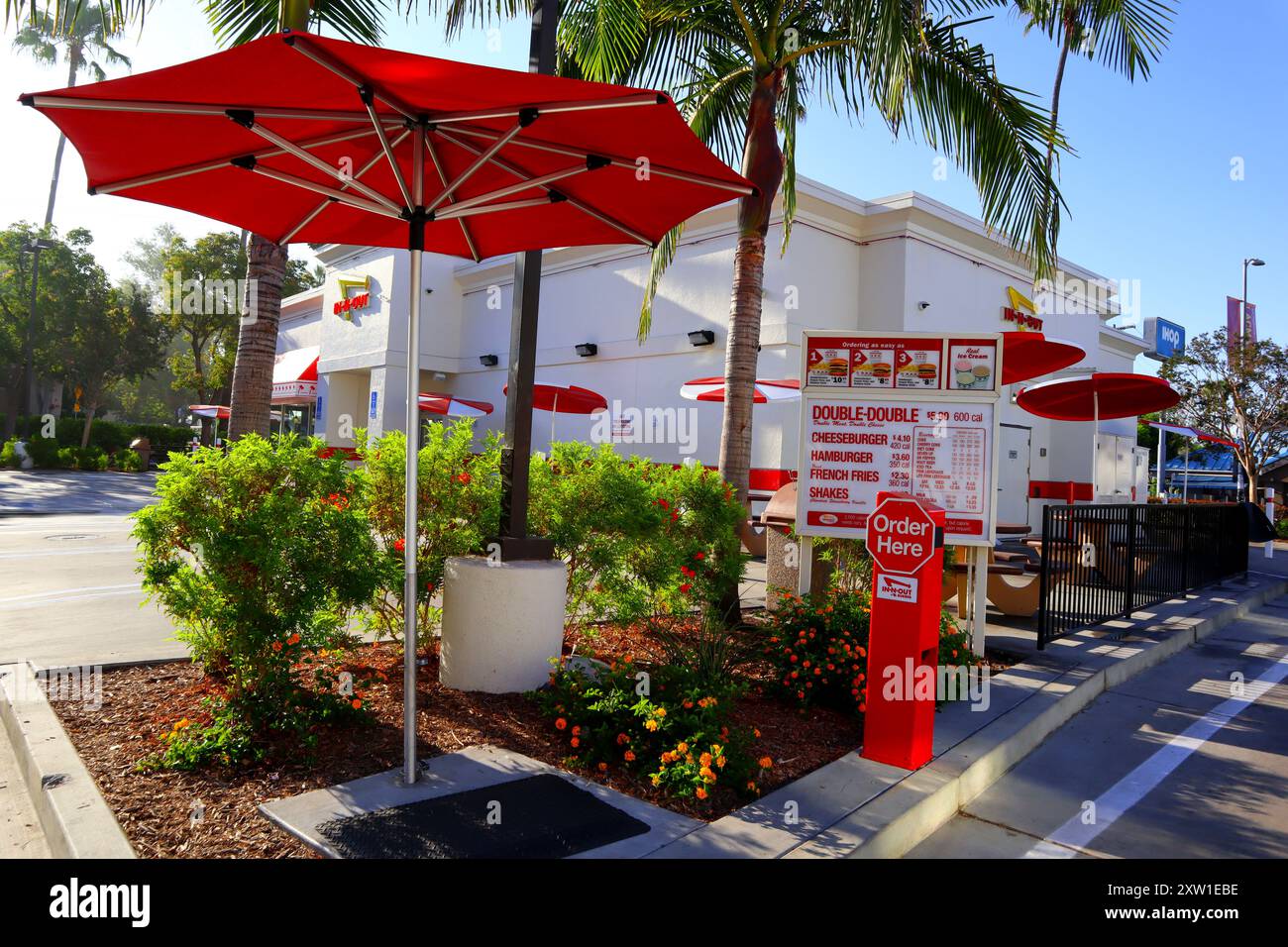 IN-N-OUT BURGER Restaurant. American chain of Fast Food Restaurants ...
