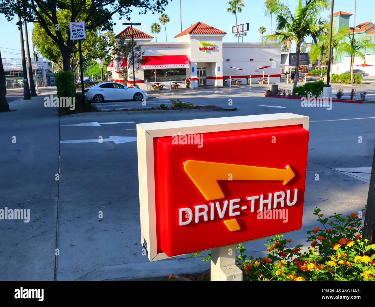 IN-N-OUT BURGER Restaurant. American chain of Fast Food Restaurants ...