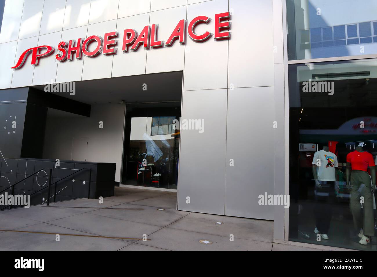 SP Shoe Palace, a retail chain of shoes stores Stock Photo - Alamy