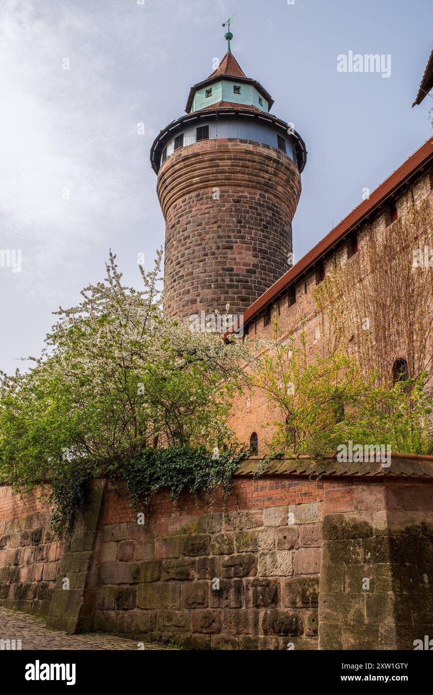 View of the Sinwell Tower of Nuremberg Castle, Germany Stock Photo - Alamy
